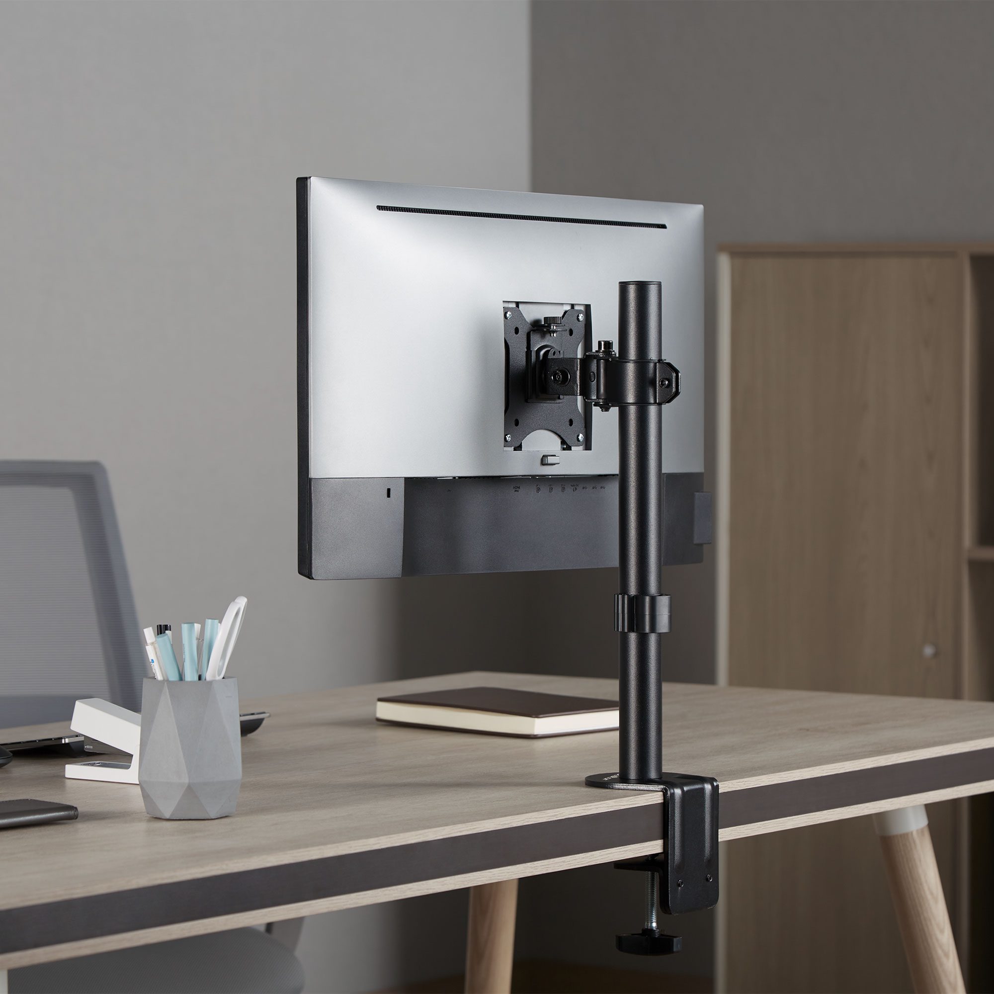 ErgoReach EP3 Single Monitor Pole Mount, C-Clamp & Grommet Up to 34